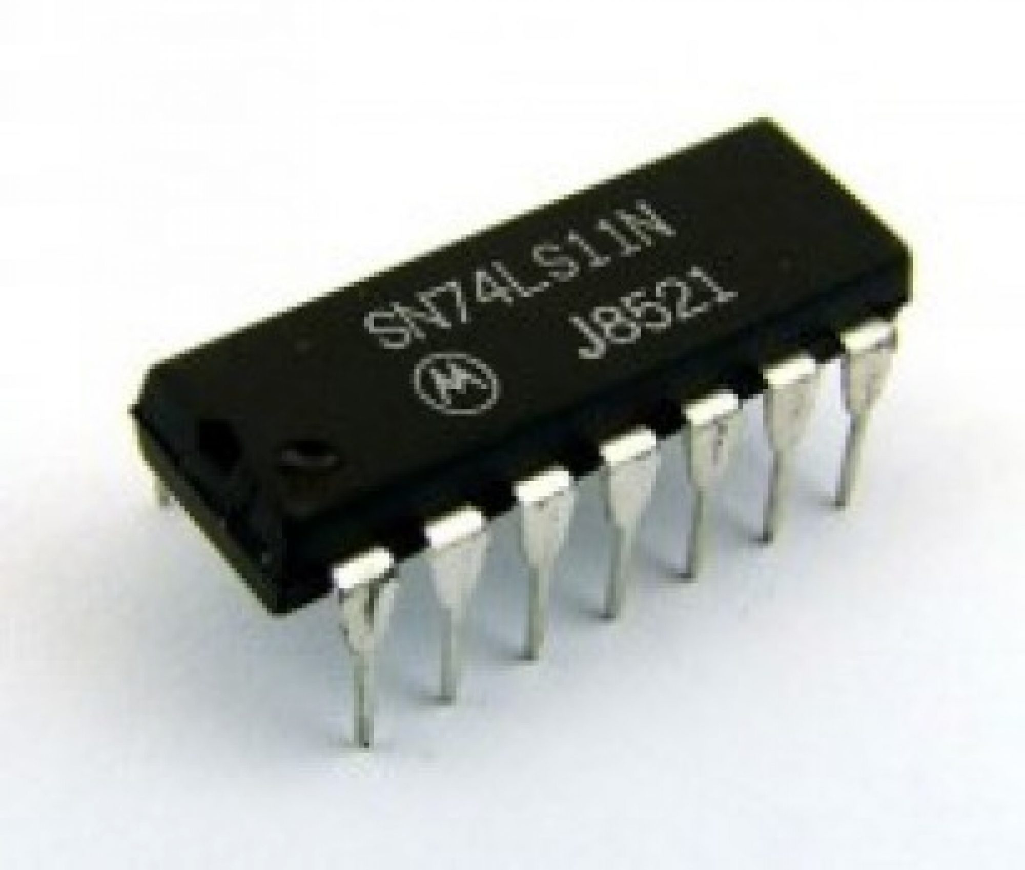 74LS11 Triple 3-Input Positive AND Gate | Majju PK