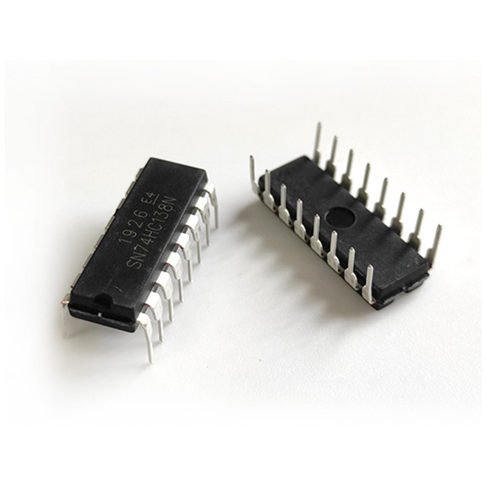 74HC138 Decoder Demultiplexer 3 to 8 Line Decoder IC | Majju PK